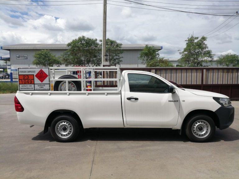 FLEET Tail Lift for Gas Delivery - FLEET ENGINEERING